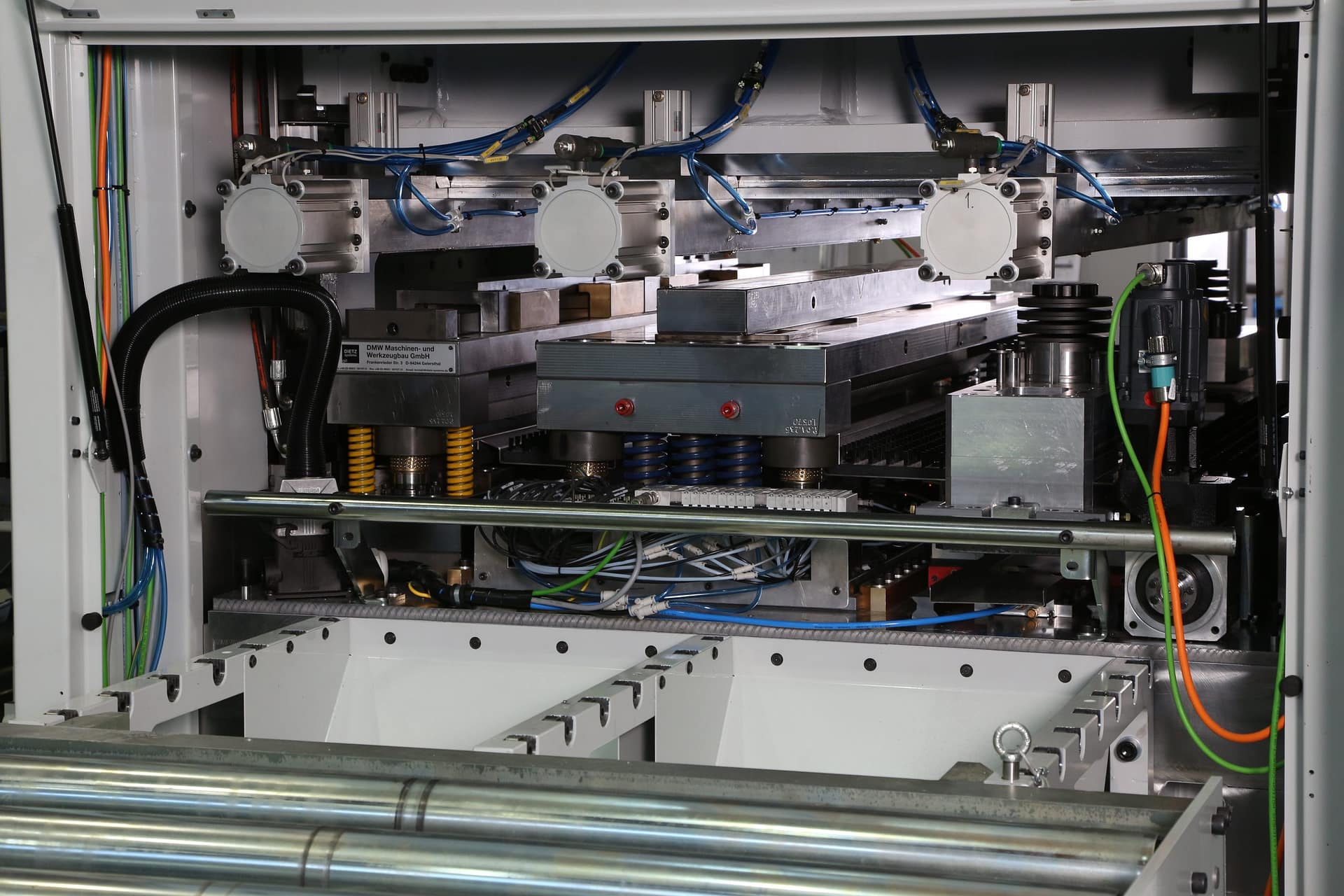 Punching Technologies - Pivatic